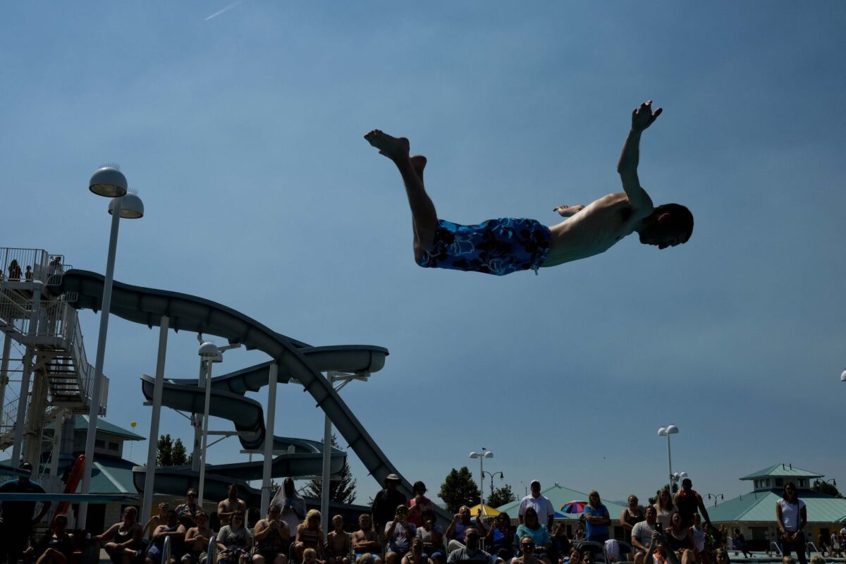 Belly flop competition comes to Scera Pool | News, Sports, Jobs - Daily ...